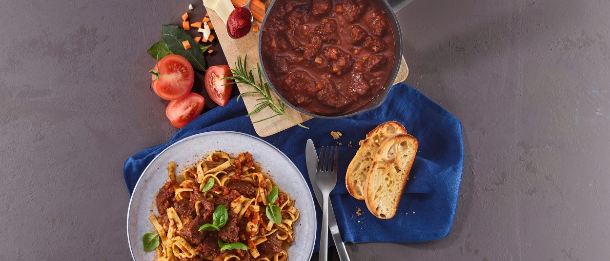 Pasta mit Rinder-Chianti-Ragout